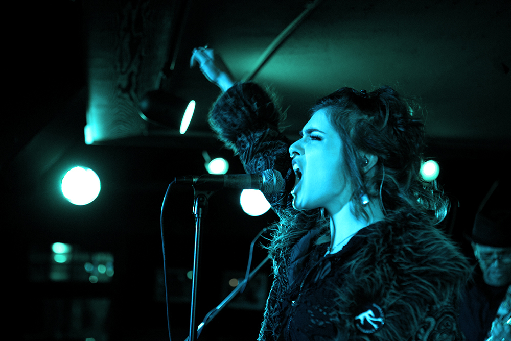 SUNDAY, OCTOBER 15 . 8PM . SIOBHAN MAGNUS BAND | The Music Room